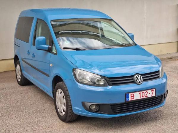Zils Volkswagen Caddy 2011 Ogre, ar dzinēja tilpumu 1.60 L un nobraukumu 335 tūkst. km par 5850 €, foto 3 vietnē AUTOMOTO.COM.LV