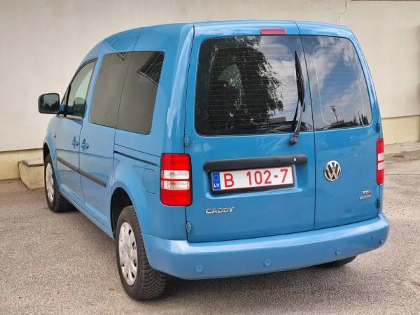 Zils Volkswagen Caddy 2011 Ogre, ar dzinēja tilpumu 1.60 L un nobraukumu 335 tūkst. km par 5850 €, foto 6 vietnē AUTOMOTO.COM.LV