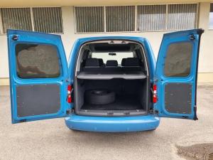 Blue Volkswagen Caddy 2011 in Ogre, with an engine capacity of 1.60 L and mileage of 335 thousand km for 5850 €, photo 24 on AUTOMOTO.COM.LV