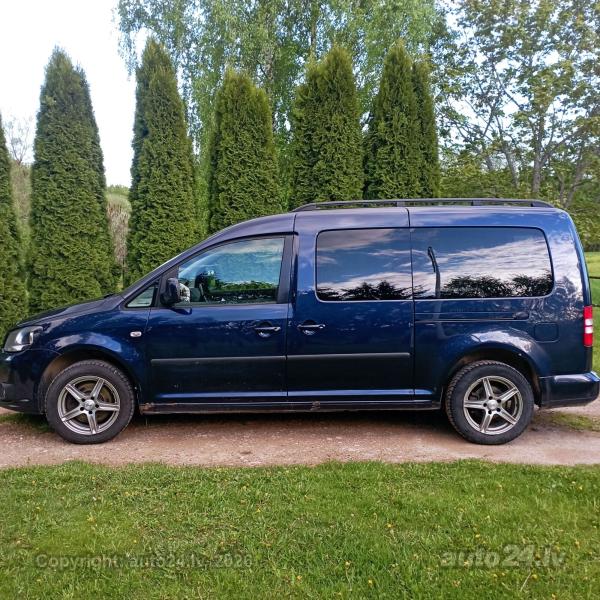 Blue Volkswagen Caddy 2014 in Tallinn, with an engine capacity of 2.00 L and mileage of 0 thousand km for 7000 €, photo 1 on AUTOMOTO.COM.LV