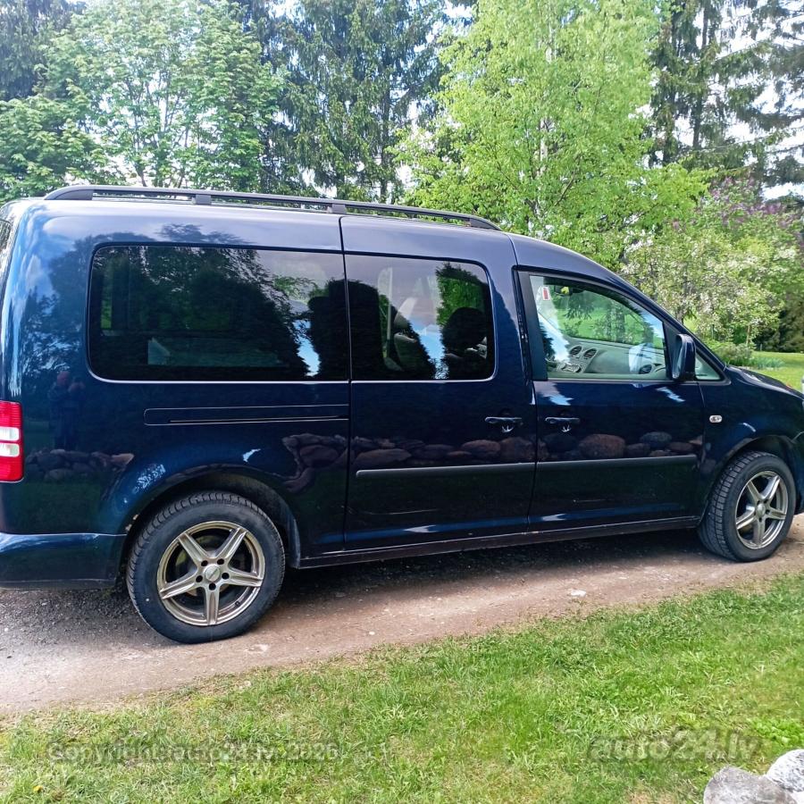 Blue Volkswagen Caddy 2014 in Tallinn, with an engine capacity of 2.00 L and mileage of 0 thousand km for 7000 €, photo 3 on AUTOMOTO.COM.LV