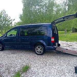 Blue Volkswagen Caddy 2014 in Tallinn, with an engine capacity of 2.00 L and mileage of 0 thousand km for 7000 €, photo 13 on AUTOMOTO.COM.LV