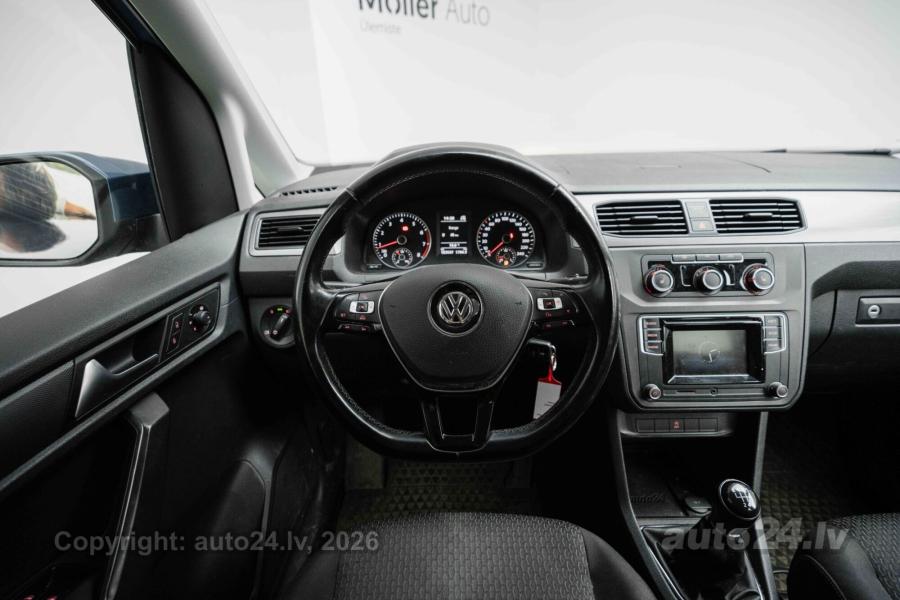 Zils Volkswagen Caddy 2017 Tallina, ar dzinēja tilpumu 1.40 L un nobraukumu 180 tūkst. km par 16000 €, foto 10 vietnē AUTOMOTO.COM.LV