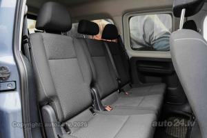Zils Volkswagen Caddy 2017 Tallina, ar dzinēja tilpumu 1.40 L un nobraukumu 180 tūkst. km par 16000 €, foto 12 vietnē AUTOMOTO.COM.LV