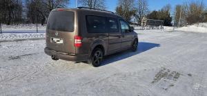 Brown Volkswagen Caddy 2011 in Kaunas, with an engine capacity of 1.60 L and mileage of 400 thousand km for 5324 €, photo 5 on AUTOMOTO.COM.LV