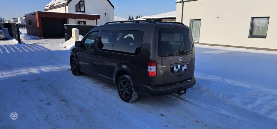 Brown Volkswagen Caddy 2011 in Kaunas, with an engine capacity of 1.60 L and mileage of 400 thousand km for 5324 €, photo 21 on AUTOMOTO.COM.LV