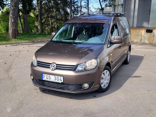 Brown Volkswagen Caddy 2011 in Vilnius, with an engine capacity of 1.60 L and mileage of 355 thousand km for 3350 €, photo 4 on AUTOMOTO.COM.LV