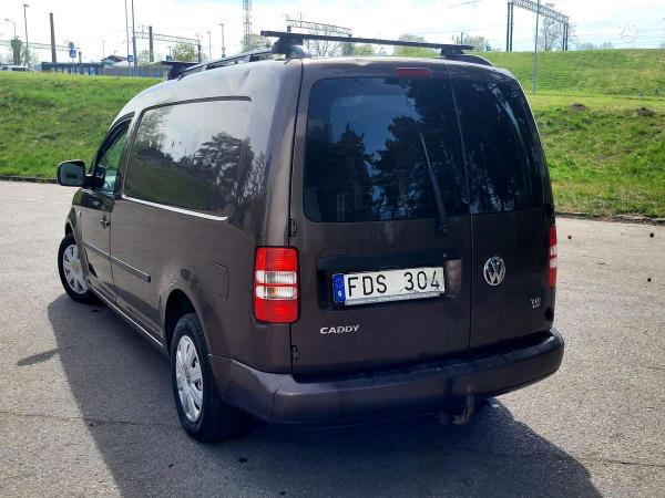 Brown Volkswagen Caddy 2011 in Vilnius, with an engine capacity of 1.60 L and mileage of 355 thousand km for 3350 €, photo 6 on AUTOMOTO.COM.LV