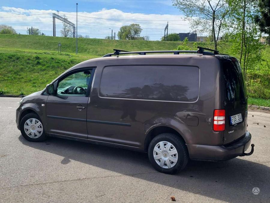 Brown Volkswagen Caddy 2011 in Vilnius, with an engine capacity of 1.60 L and mileage of 355 thousand km for 3350 €, photo 13 on AUTOMOTO.COM.LV