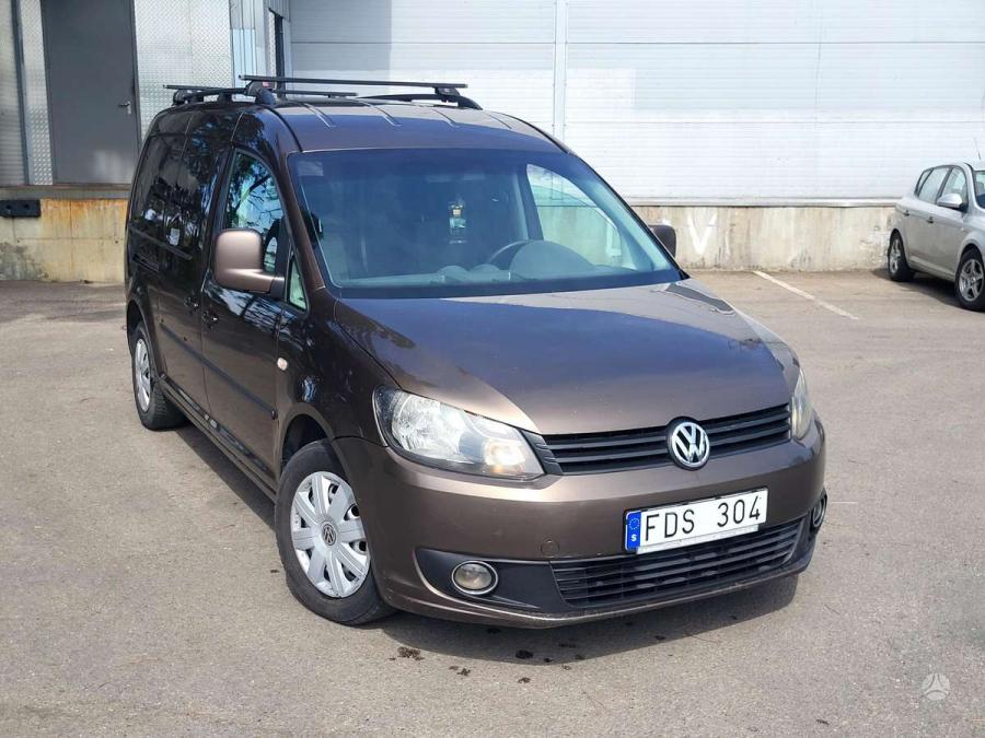 Brown Volkswagen Caddy 2011 in Vilnius, with an engine capacity of 1.60 L and mileage of 355 thousand km for 3350 €, photo 16 on AUTOMOTO.COM.LV