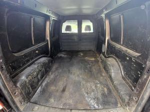 Brown Volkswagen Caddy 2011 in Vilnius, with an engine capacity of 1.60 L and mileage of 355 thousand km for 3350 €, photo 21 on AUTOMOTO.COM.LV