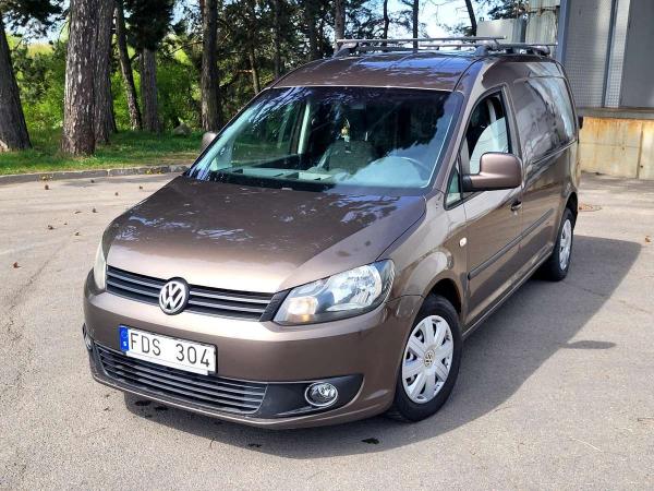 Brown Volkswagen Caddy 2011 in Vilnius, with an engine capacity of 1.60 L and mileage of 355 thousand km for 3300 €, photo 10 on AUTOMOTO.COM.LV