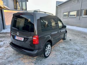 Brown Volkswagen Caddy 2017 in Siauliai, with an engine capacity of 1.40 L and mileage of 220 thousand km for 8750 €, photo 6 on AUTOMOTO.COM.LV