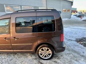 Brown Volkswagen Caddy 2017 in Siauliai, with an engine capacity of 1.40 L and mileage of 220 thousand km for 8750 €, photo 9 on AUTOMOTO.COM.LV
