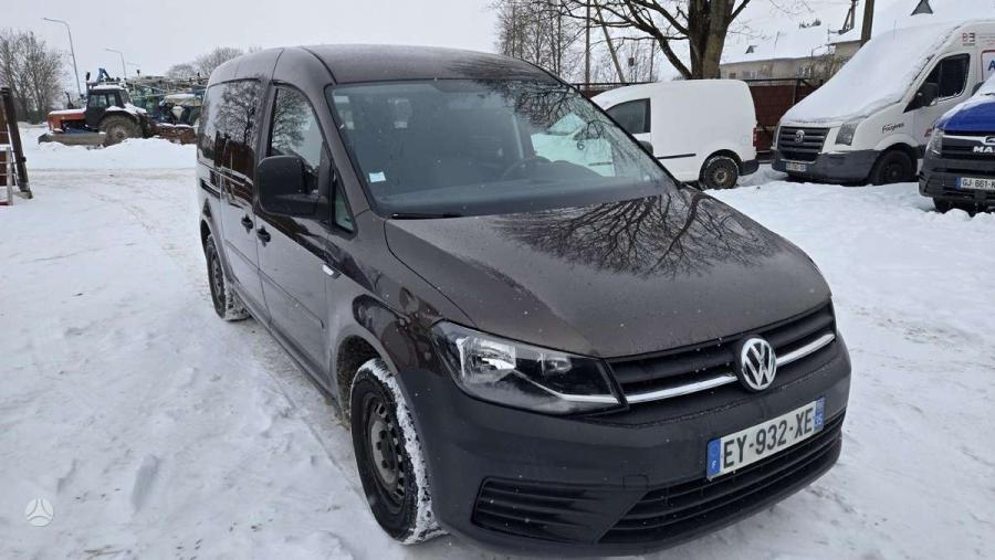 Brūns Volkswagen Caddy 2018 Tauragė, ar dzinēja tilpumu 2.00 L un nobraukumu 170 tūkst. km par 10500 €, foto 1 vietnē AUTOMOTO.COM.LV