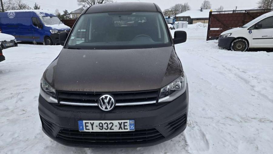 Brūns Volkswagen Caddy 2018 Tauragė, ar dzinēja tilpumu 2.00 L un nobraukumu 170 tūkst. km par 10500 €, foto 5 vietnē AUTOMOTO.COM.LV