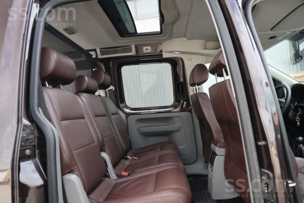 Brown Volkswagen Caddy 2009 in Tukums, with an engine capacity of 2.00 L and mileage of 251 thousand km for 6900 €, photo 9 on AUTOMOTO.COM.LV