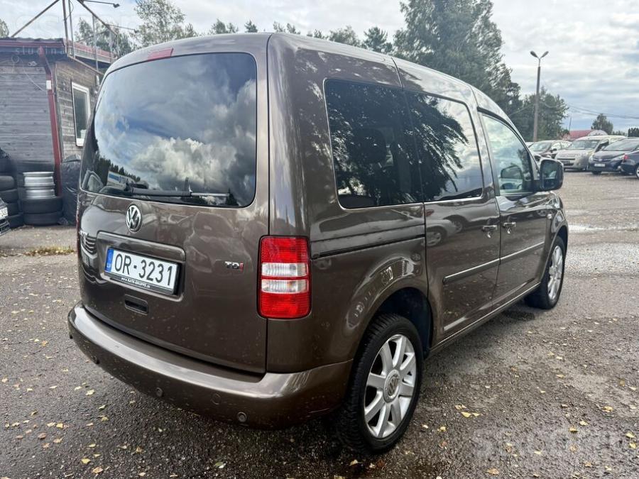 Brūns Volkswagen Caddy 2010 Rīga, ar dzinēja tilpumu 1.60 L un nobraukumu 0 tūkst. km par 5990 €, foto 9 vietnē AUTOMOTO.COM.LV