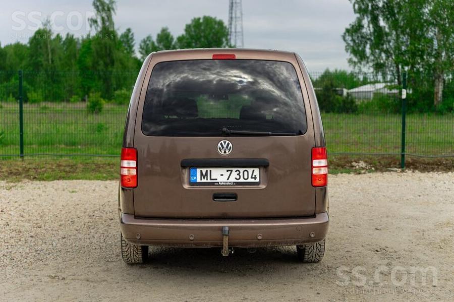Brown Volkswagen Caddy 2011 in Riga, with an engine capacity of 1.60 L and mileage of 0 thousand km for 4850 €, photo 5 on AUTOMOTO.COM.LV