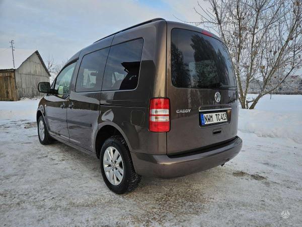 Brūns Volkswagen Caddy 2011 Radviliškis, ar dzinēja tilpumu 1.60 L un nobraukumu 166 tūkst. km par 6950 €, foto 4 vietnē AUTOMOTO.COM.LV