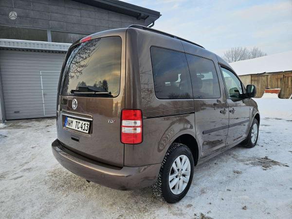 Brūns Volkswagen Caddy 2011 Radviliškis, ar dzinēja tilpumu 1.60 L un nobraukumu 166 tūkst. km par 6950 €, foto 5 vietnē AUTOMOTO.COM.LV