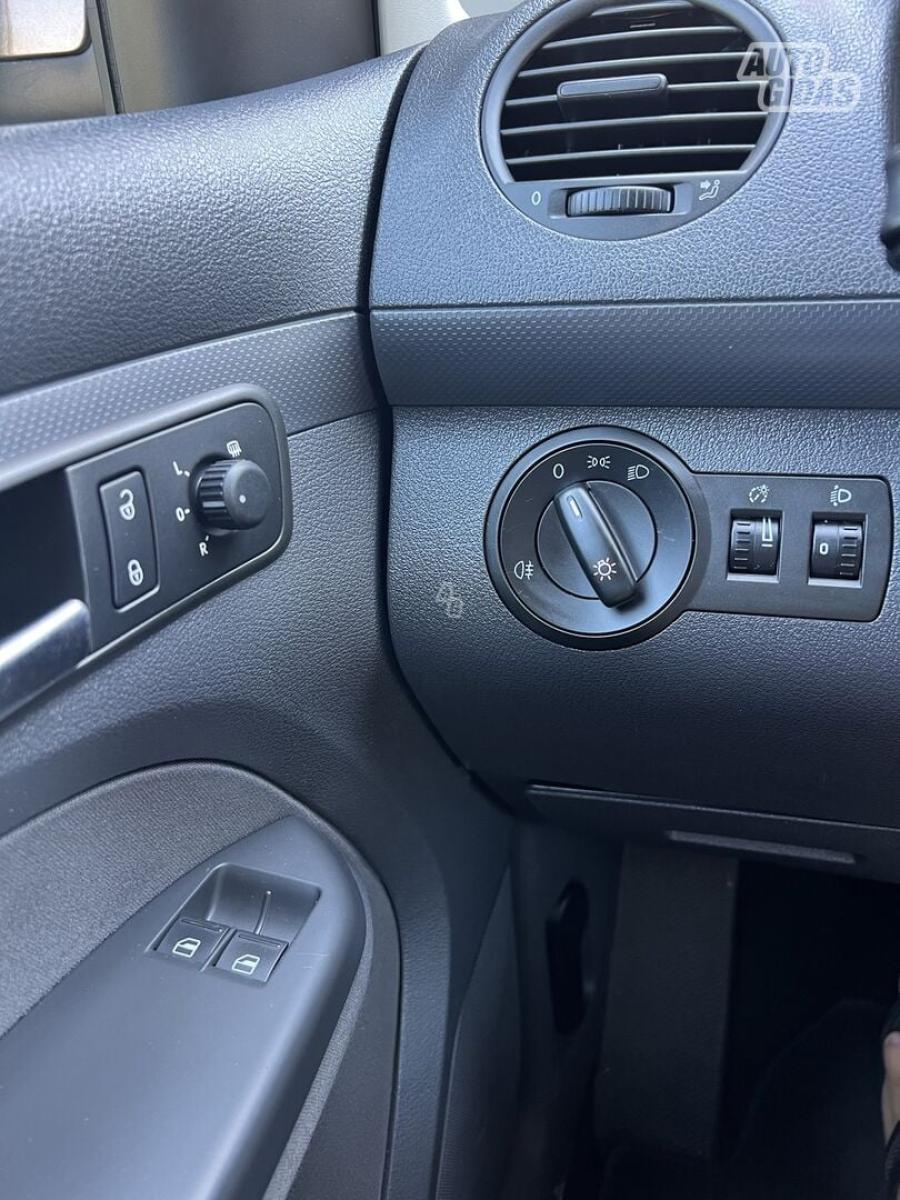 Brūns Volkswagen Caddy 2011 Kėdainiai, ar dzinēja tilpumu 1.60 L un nobraukumu 272 tūkst. km par 5500 €, foto 21 vietnē AUTOMOTO.COM.LV