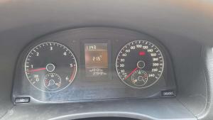 Brown Volkswagen Caddy 2011 in Vilnius, with an engine capacity of 1.60 L and mileage of 280 thousand km for 5700 €, photo 8 on AUTOMOTO.COM.LV