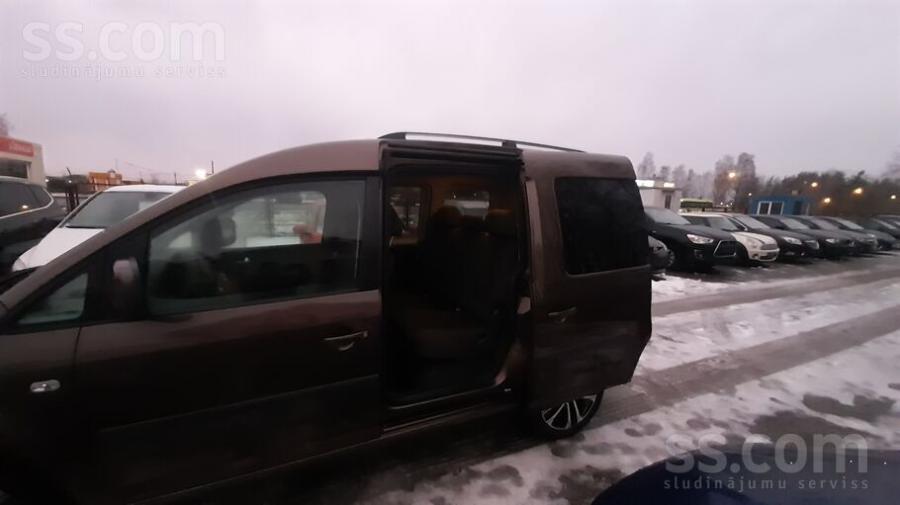 Brūns Volkswagen Caddy 2012 Rīga, ar dzinēja tilpumu 1.60 L un nobraukumu 213 tūkst. km par 7350 €, foto 15 vietnē AUTOMOTO.COM.LV