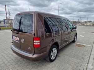 Brown Volkswagen Caddy 2012 in Vilnius, with an engine capacity of 1.60 L and mileage of 175 thousand km for 7190 €, photo 10 on AUTOMOTO.COM.LV