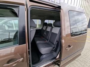 Brown Volkswagen Caddy 2012 in Vilnius, with an engine capacity of 1.60 L and mileage of 175 thousand km for 7190 €, photo 17 on AUTOMOTO.COM.LV