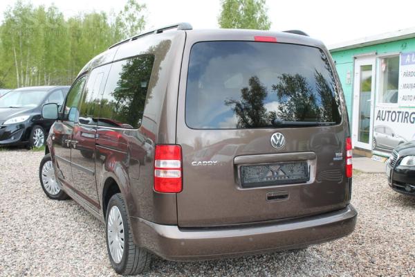 Brown Volkswagen Caddy 2013 in Daugavpils, with an engine capacity of 1.60 L and mileage of 247 thousand km for 7590 €, photo 6 on AUTOMOTO.COM.LV