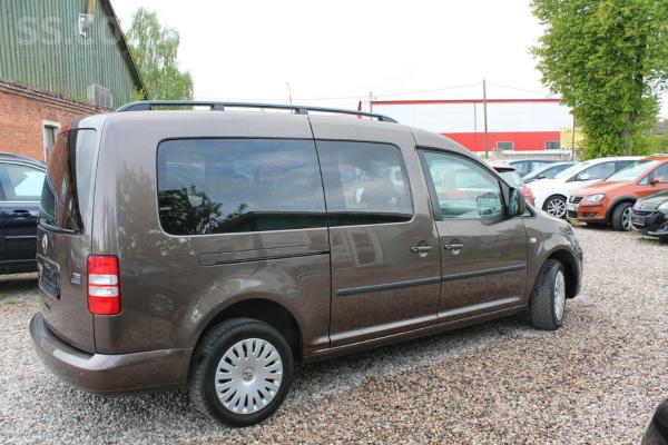 Brown Volkswagen Caddy 2013 in Daugavpils, with an engine capacity of 1.60 L and mileage of 247 thousand km for 7590 €, photo 8 on AUTOMOTO.COM.LV