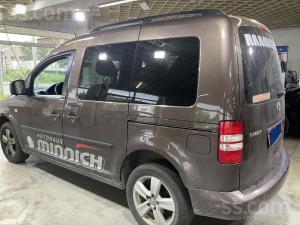 Brown Volkswagen Caddy 2013 in Jelgava, with an engine capacity of 1.60 L and mileage of 395 thousand km for 7450 €, photo 11 on AUTOMOTO.COM.LV