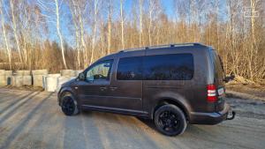 Brown Volkswagen Caddy 2014 in Siauliai, with an engine capacity of 2.00 L and mileage of 352 thousand km for 7490 €, photo  on AUTOMOTO.COM.LV