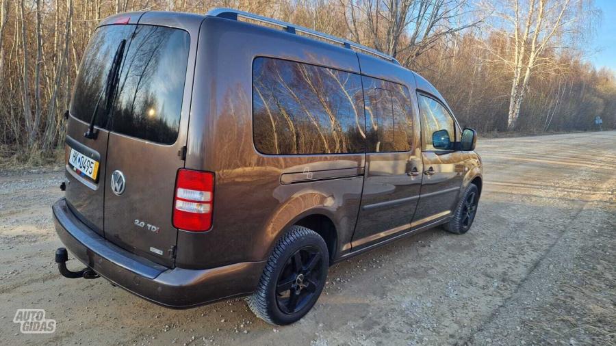 Brown Volkswagen Caddy 2014 in Siauliai, with an engine capacity of 2.00 L and mileage of 352 thousand km for 7490 €, photo 2 on AUTOMOTO.COM.LV