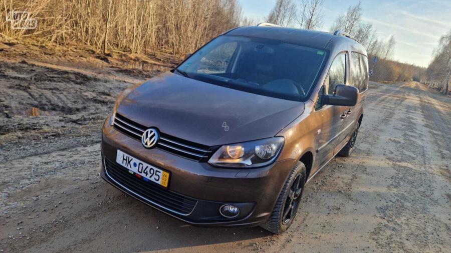 Brown Volkswagen Caddy 2014 in Siauliai, with an engine capacity of 2.00 L and mileage of 352 thousand km for 7490 €, photo 3 on AUTOMOTO.COM.LV