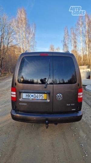 Brown Volkswagen Caddy 2014 in Siauliai, with an engine capacity of 2.00 L and mileage of 352 thousand km for 7490 €, photo 5 on AUTOMOTO.COM.LV