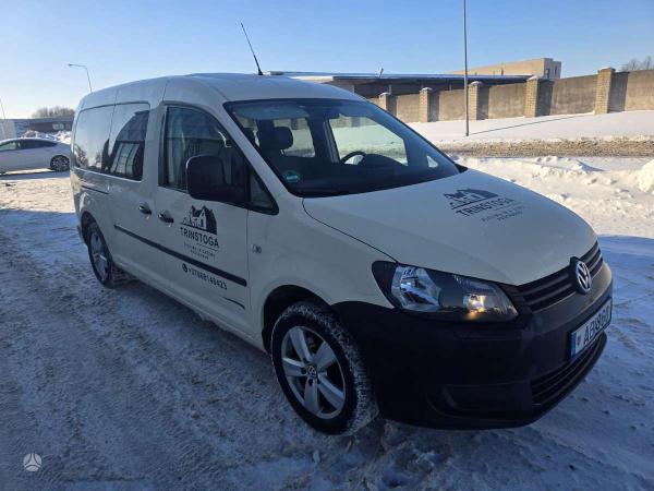Brown Volkswagen Caddy 2015 in Silute, with an engine capacity of 0.00 L and mileage of 215 thousand km for 7260 €, photo 5 on AUTOMOTO.COM.LV