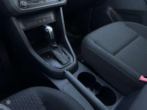 Brown Volkswagen Caddy 2016 in Vilnius, with an engine capacity of 2.00 L and mileage of 196 thousand km for 13250 €, photo 14 on AUTOMOTO.COM.LV