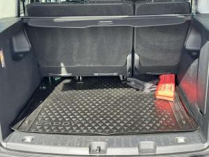 Brown Volkswagen Caddy 2016 in Vilnius, with an engine capacity of 2.00 L and mileage of 196 thousand km for 13250 €, photo 17 on AUTOMOTO.COM.LV