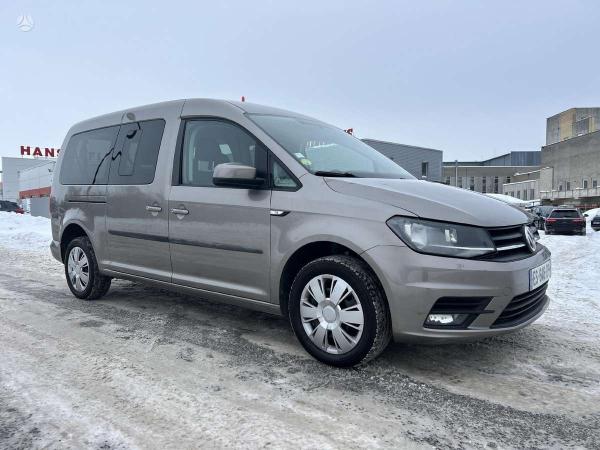 Brown Volkswagen Caddy 2017 in Panevezys, with an engine capacity of 1.99 L and mileage of 294 thousand km for 8300 €, photo 2 on AUTOMOTO.COM.LV