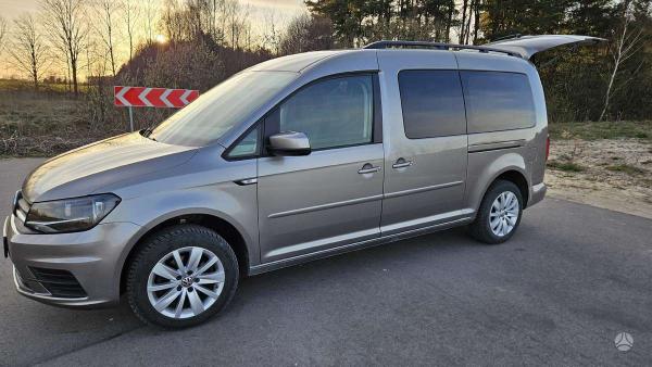 Brown Volkswagen Caddy 2017 in Taurage, with an engine capacity of 0.00 L and mileage of 240 thousand km for 10000 €, photo 1 on AUTOMOTO.COM.LV