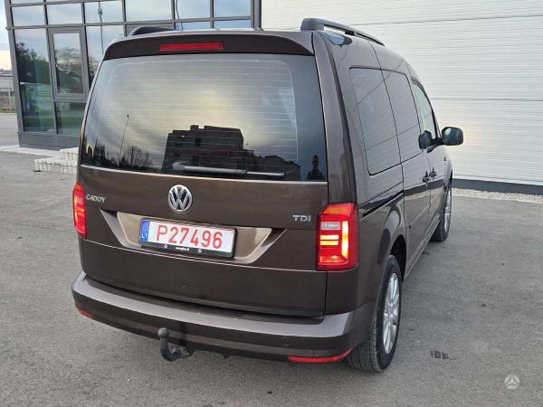 Brown Volkswagen Caddy 2018 in Kretinga, with an engine capacity of 1.97 L and mileage of 204 thousand km for 10700 €, photo 7 on AUTOMOTO.COM.LV
