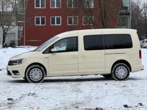 Brown Volkswagen Caddy 2018 in Klaipeda, with an engine capacity of 2.00 L and mileage of 332 thousand km for 8190 €, photo 2 on AUTOMOTO.COM.LV
