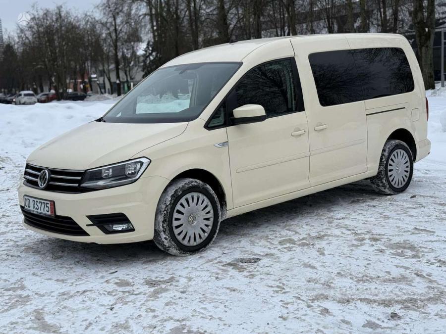 Brown Volkswagen Caddy 2018 in Klaipeda, with an engine capacity of 2.00 L and mileage of 332 thousand km for 8190 €, photo 9 on AUTOMOTO.COM.LV