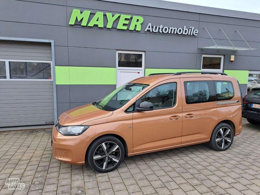 Brown Volkswagen Caddy 2021 in Kaunas, with an engine capacity of 2.00 L and mileage of 92 thousand km for 23945 €, photo 1 on AUTOMOTO.COM.LV