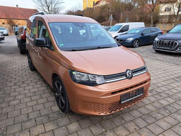 Brūns Volkswagen Caddy 2021 Kauņa, ar dzinēja tilpumu 2.00 L un nobraukumu 92 tūkst. km par 23945 €, foto 3 vietnē AUTOMOTO.COM.LV