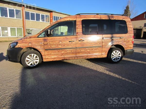 Brown Volkswagen Caddy 2011 in Madona, with an engine capacity of 1.60 L and mileage of 194 thousand km for 4750 €, photo 2 on AUTOMOTO.COM.LV