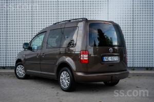 Brūns Volkswagen Caddy 2015 Rīga, ar dzinēja tilpumu 1.60 L un nobraukumu 346 tūkst. km par 5000 €, foto 4 vietnē AUTOMOTO.COM.LV