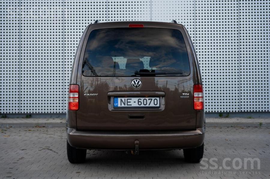 Brūns Volkswagen Caddy 2015 Rīga, ar dzinēja tilpumu 1.60 L un nobraukumu 346 tūkst. km par 5000 €, foto 5 vietnē AUTOMOTO.COM.LV